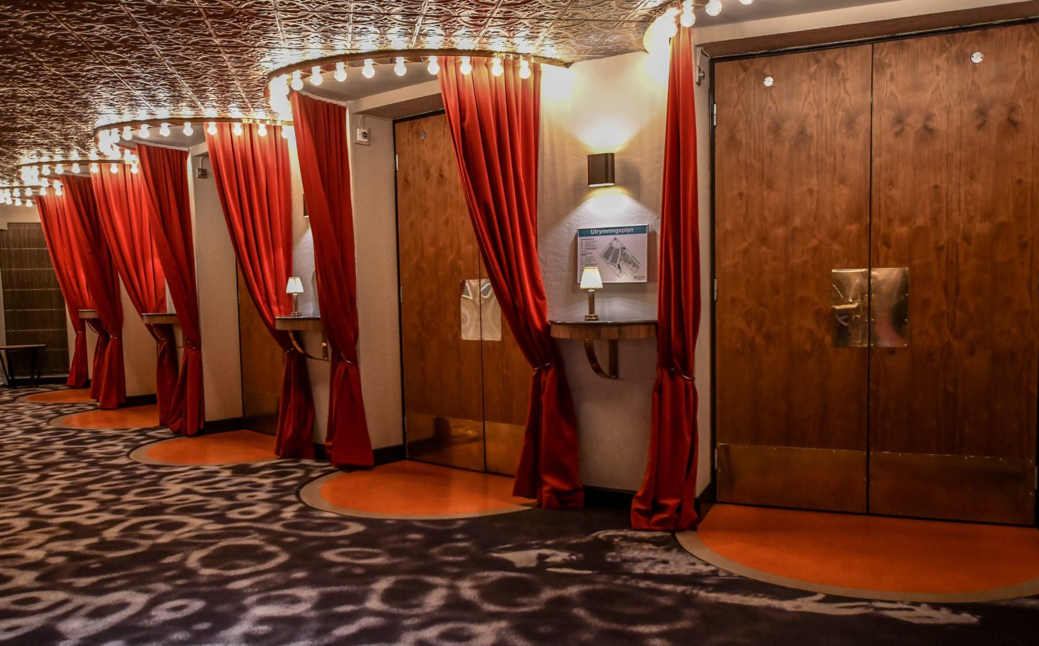 Shower Stockholm - Teater & konserter Stockholm | Hotel Rival